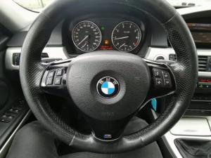 Black BMW 318 2008 in Kuldiga, with an engine capacity of 2.00 L and mileage of 269 thousand km for 4900 €, photo 9 on AUTOMOTO.COM.LV