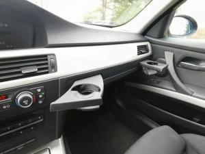 Black BMW 318 2008 in Kuldiga, with an engine capacity of 2.00 L and mileage of 269 thousand km for 4900 €, photo 12 on AUTOMOTO.COM.LV
