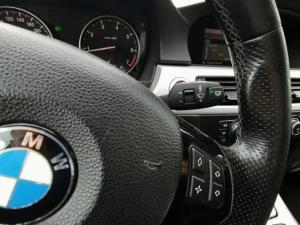 Black BMW 318 2008 in Kuldiga, with an engine capacity of 2.00 L and mileage of 269 thousand km for 4900 €, photo 14 on AUTOMOTO.COM.LV