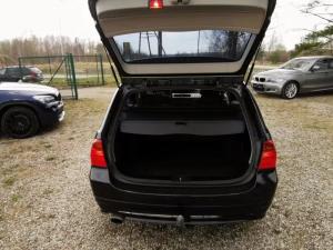 Black BMW 318 2008 in Kuldiga, with an engine capacity of 2.00 L and mileage of 269 thousand km for 4900 €, photo 19 on AUTOMOTO.COM.LV