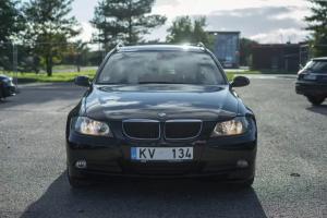 Black BMW 318 2008 in Liepaja, with an engine capacity of 2.00 L and mileage of 237 thousand km for 5250 €, photo 7 on AUTOMOTO.COM.LV