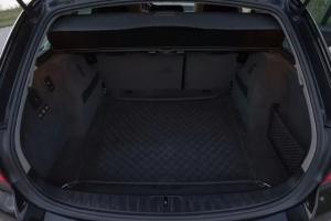 Black BMW 318 2008 in Liepaja, with an engine capacity of 2.00 L and mileage of 237 thousand km for 5250 €, photo 11 on AUTOMOTO.COM.LV