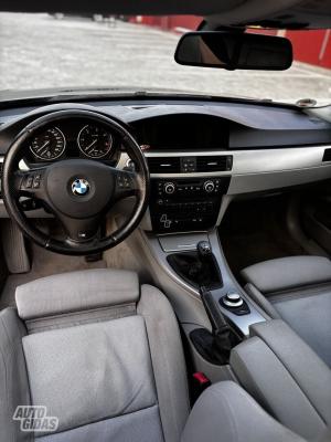 Melns BMW 318 2008 Panevēža, ar dzinēja tilpumu 2.00 L un nobraukumu 330 tūkst. km par 3200 €, foto 9 vietnē AUTOMOTO.COM.LV