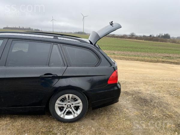 Melns BMW 318 2008 Liepāja, ar dzinēja tilpumu 2.00 L un nobraukumu 266 tūkst. km par 2950 €, foto 8 vietnē AUTOMOTO.COM.LV