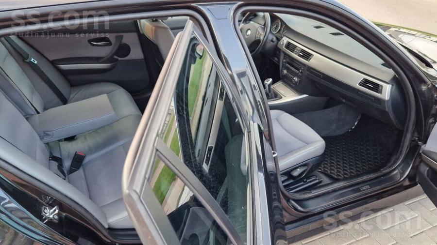 Black BMW 318 2008 in Jelgava, with an engine capacity of 2.00 L and mileage of 180 thousand km for 3950 €, photo 21 on AUTOMOTO.COM.LV