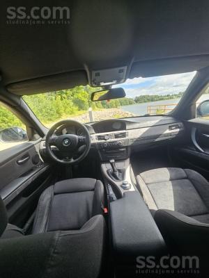 Black BMW 318 2008 in Aizkraukle, with an engine capacity of 2.00 L and mileage of 407 thousand km for 3300 €, photo 9 on AUTOMOTO.COM.LV
