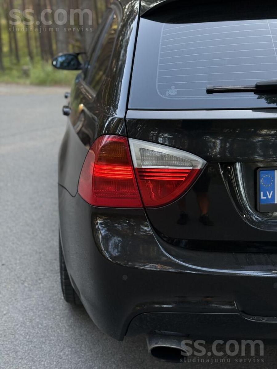 Black BMW 318 2008 in Riga, with an engine capacity of 2.00 L and mileage of 466 thousand km for 4200 €, photo 8 on AUTOMOTO.COM.LV