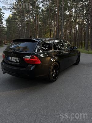 Black BMW 318 2008 in Riga, with an engine capacity of 2.00 L and mileage of 466 thousand km for 4200 €, photo 10 on AUTOMOTO.COM.LV