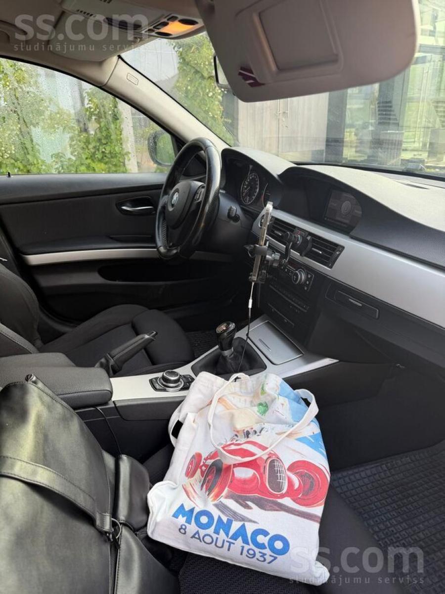 Melns BMW 318 2008 Rīga, ar dzinēja tilpumu 2.00 L un nobraukumu 426 tūkst. km par 3000 €, foto 5 vietnē AUTOMOTO.COM.LV