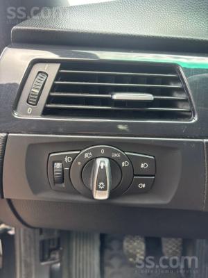 Melns BMW 318 2008 Kuldīga, ar dzinēja tilpumu 2.00 L un nobraukumu 370 tūkst. km par 4750 €, foto 7 vietnē AUTOMOTO.COM.LV