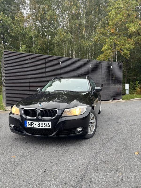 Black BMW 318 2008 in Jelgava, with an engine capacity of 2.00 L and mileage of 286 thousand km for 4299 €, photo 1 on AUTOMOTO.COM.LV