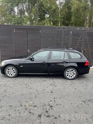 Melns BMW 318 2008 Jelgava, ar dzinēja tilpumu 2.00 L un nobraukumu 286 tūkst. km par 4299 €, foto 4 vietnē AUTOMOTO.COM.LV