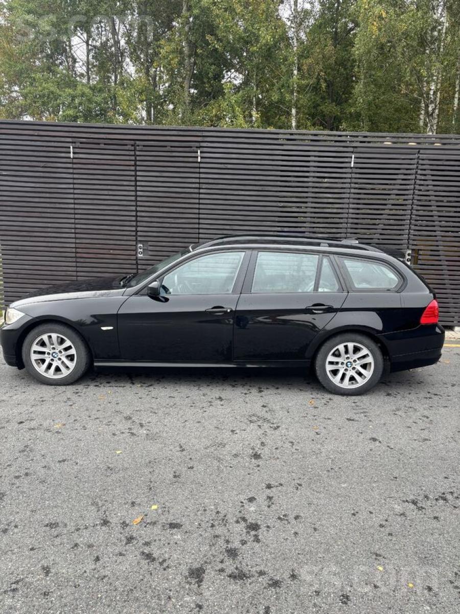 Melns BMW 318 2008 Jelgava, ar dzinēja tilpumu 2.00 L un nobraukumu 286 tūkst. km par 4299 €, foto 4 vietnē AUTOMOTO.COM.LV