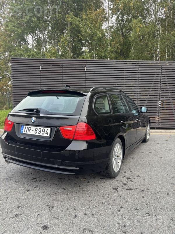 Black BMW 318 2008 in Jelgava, with an engine capacity of 2.00 L and mileage of 286 thousand km for 4299 €, photo 6 on AUTOMOTO.COM.LV