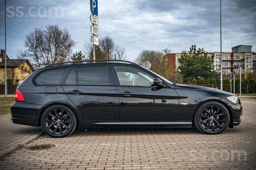 Black BMW 318 2009 in Riga, with an engine capacity of 2.00 L and mileage of 374 thousand km for 4200 €, photo 4 on AUTOMOTO.COM.LV