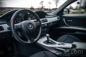 Black BMW 318 2009 in Riga, with an engine capacity of 2.00 L and mileage of 374 thousand km for 4200 €, photo 19 on AUTOMOTO.COM.LV