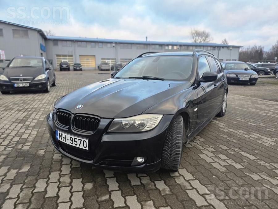Black BMW 318 2009 in Riga, with an engine capacity of 2.00 L and mileage of 0 thousand km for 2500 €, photo 4 on AUTOMOTO.COM.LV