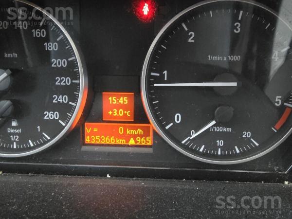 Black BMW 318 2009 in Riga, with an engine capacity of 2.00 L and mileage of 0 thousand km for 2500 €, photo 5 on AUTOMOTO.COM.LV