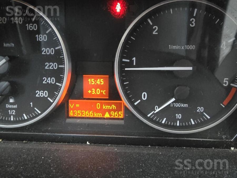 Black BMW 318 2009 in Riga, with an engine capacity of 2.00 L and mileage of 0 thousand km for 2500 €, photo 5 on AUTOMOTO.COM.LV