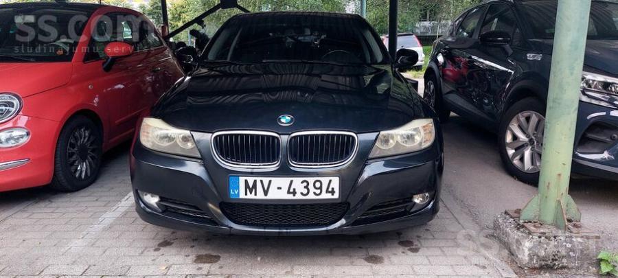 Black BMW 318 2009 in Riga, with an engine capacity of 2.00 L and mileage of 252 thousand km for 2950 €, photo 1 on AUTOMOTO.COM.LV