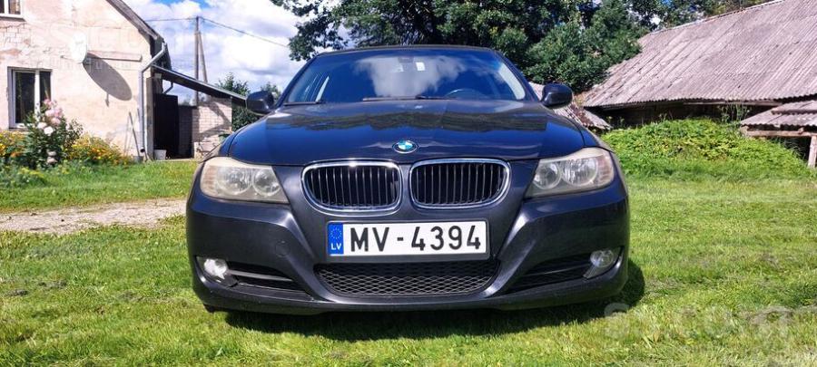 Black BMW 318 2009 in Riga, with an engine capacity of 2.00 L and mileage of 252 thousand km for 2950 €, photo 3 on AUTOMOTO.COM.LV
