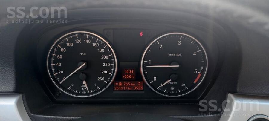 Black BMW 318 2009 in Riga, with an engine capacity of 2.00 L and mileage of 252 thousand km for 2950 €, photo 9 on AUTOMOTO.COM.LV