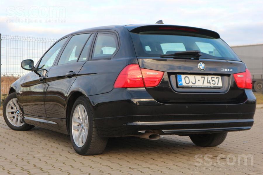 Black BMW 318 2009 in Riga, with an engine capacity of 2.00 L and mileage of 277 thousand km for 4250 €, photo 11 on AUTOMOTO.COM.LV