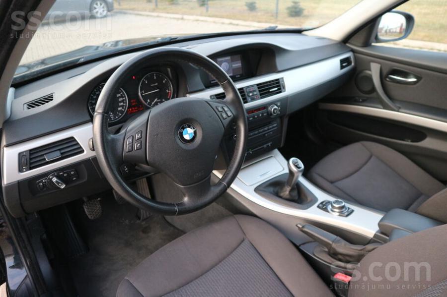 Black BMW 318 2009 in Riga, with an engine capacity of 2.00 L and mileage of 277 thousand km for 4250 €, photo 15 on AUTOMOTO.COM.LV