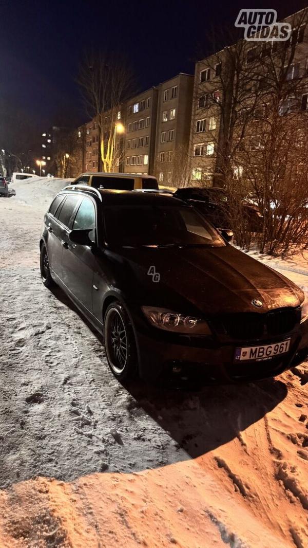 Black BMW 318 2009 in Klaipeda, with an engine capacity of 2.00 L and mileage of 402 thousand km for 2900 €, photo 5 on AUTOMOTO.COM.LV