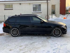 Black BMW 318 2009 in Klaipeda, with an engine capacity of 2.00 L and mileage of 402 thousand km for 4450 €, photo 2 on AUTOMOTO.COM.LV