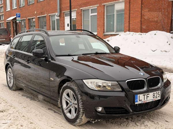 Melns BMW 318 2009 Viļņa, ar dzinēja tilpumu 2.00 L un nobraukumu 318 tūkst. km par 2950 €, foto 2 vietnē AUTOMOTO.COM.LV