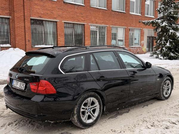 Melns BMW 318 2009 Viļņa, ar dzinēja tilpumu 2.00 L un nobraukumu 318 tūkst. km par 2950 €, foto 3 vietnē AUTOMOTO.COM.LV