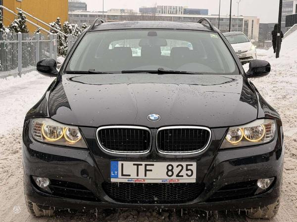Melns BMW 318 2009 Viļņa, ar dzinēja tilpumu 2.00 L un nobraukumu 318 tūkst. km par 2950 €, foto 5 vietnē AUTOMOTO.COM.LV