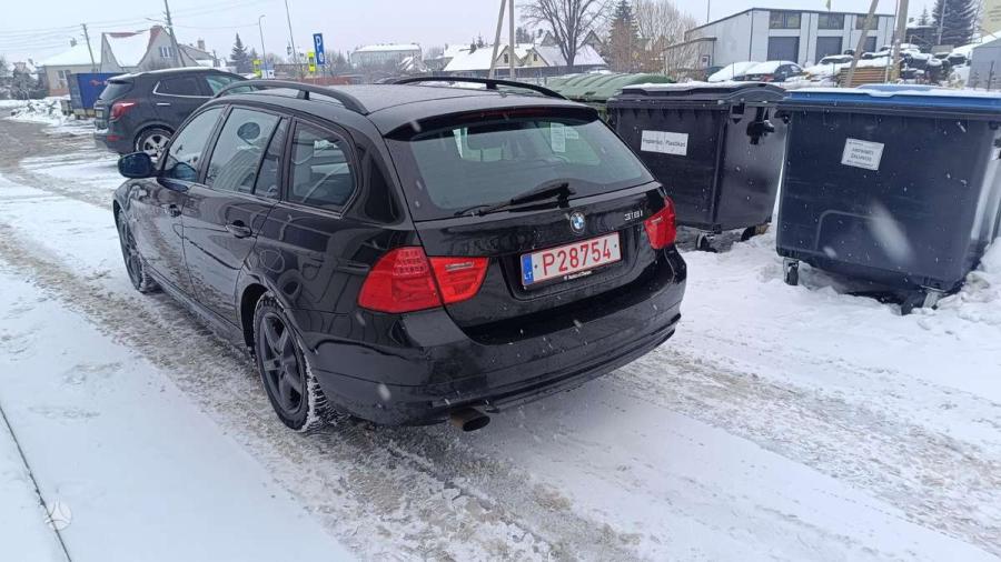 Melns BMW 318 2009 Kauņa, ar dzinēja tilpumu 2.00 L un nobraukumu 257 tūkst. km par 3555 €, foto 6 vietnē AUTOMOTO.COM.LV