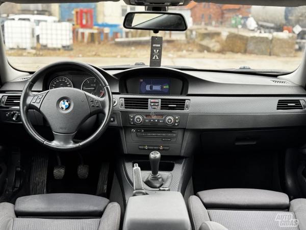 Melns BMW 318 2009 Klaipėda, ar dzinēja tilpumu 2.00 L un nobraukumu 370 tūkst. km par 3500 €, foto 9 vietnē AUTOMOTO.COM.LV