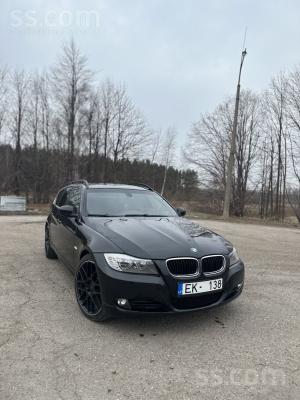 Black BMW 318 2009 in Liepaja, with an engine capacity of 2.00 L and mileage of 323 thousand km for 4650 €, photo  on AUTOMOTO.COM.LV
