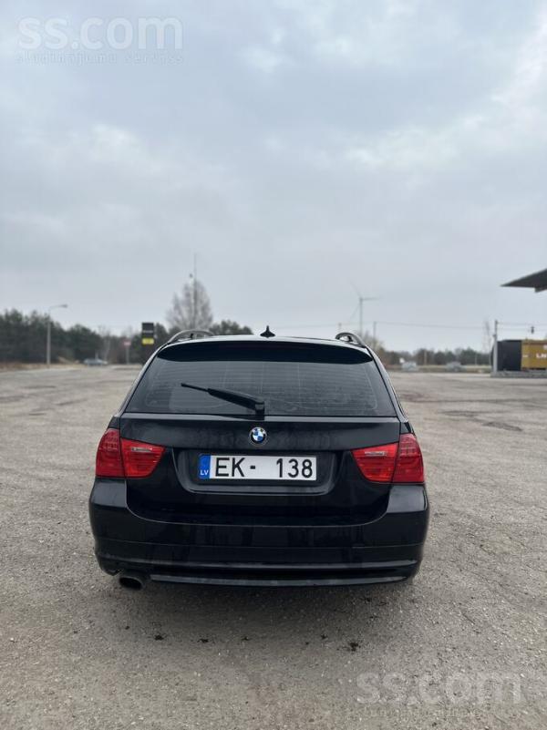 Melns BMW 318 2009 Liepāja, ar dzinēja tilpumu 2.00 L un nobraukumu 323 tūkst. km par 4650 €, foto 4 vietnē AUTOMOTO.COM.LV
