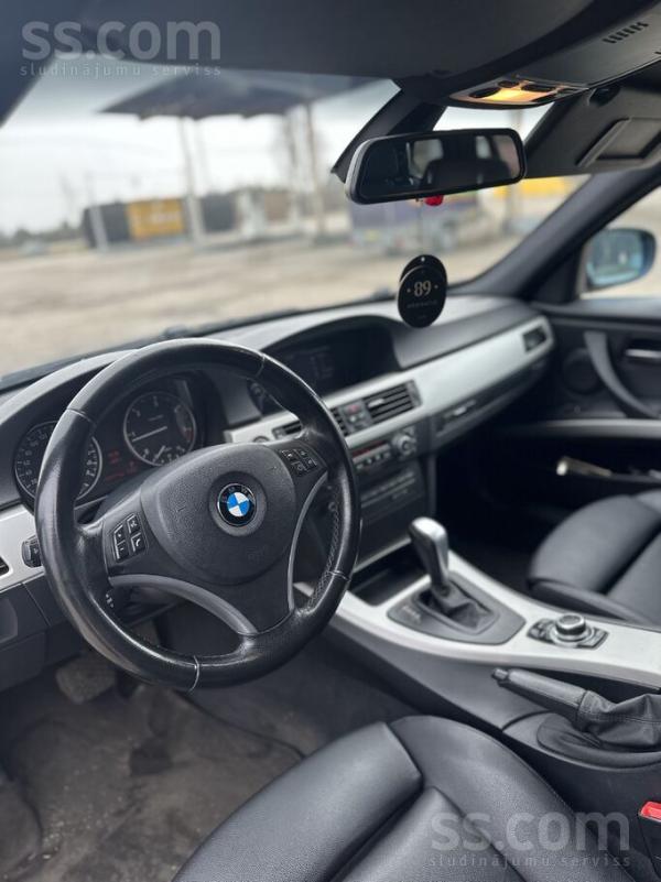 Melns BMW 318 2009 Liepāja, ar dzinēja tilpumu 2.00 L un nobraukumu 323 tūkst. km par 4650 €, foto 6 vietnē AUTOMOTO.COM.LV