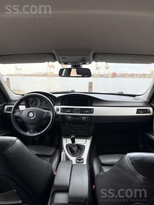 Black BMW 318 2009 in Riga, with an engine capacity of 2.00 L and mileage of 447 thousand km for 4200 €, photo 9 on AUTOMOTO.COM.LV