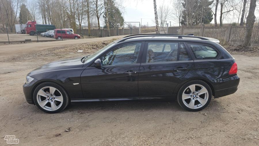 Black BMW 318 2009 in Siauliai, with an engine capacity of 2.00 L and mileage of 200 thousand km for 4390 €, photo 5 on AUTOMOTO.COM.LV