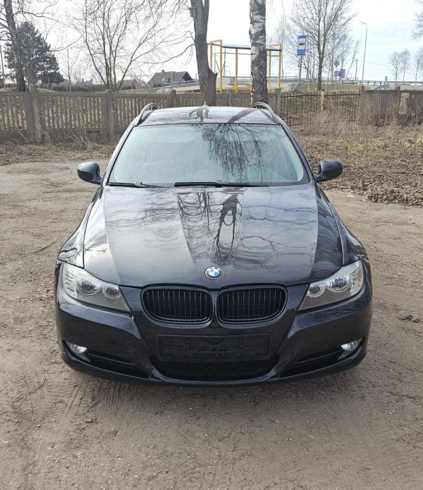 Melns BMW 318 2009 Šauļi, ar dzinēja tilpumu 2.00 L un nobraukumu 200 tūkst. km par 4390 €, foto 7 vietnē AUTOMOTO.COM.LV
