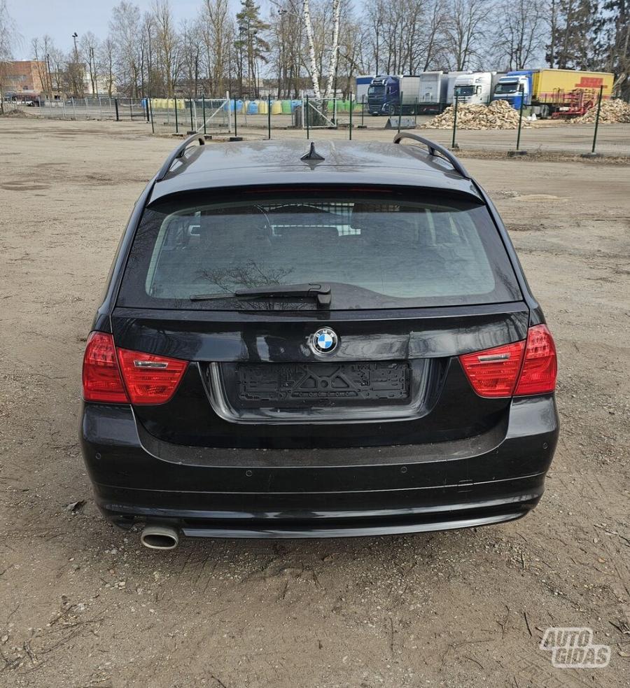 Black BMW 318 2009 in Siauliai, with an engine capacity of 2.00 L and mileage of 200 thousand km for 4390 €, photo 9 on AUTOMOTO.COM.LV