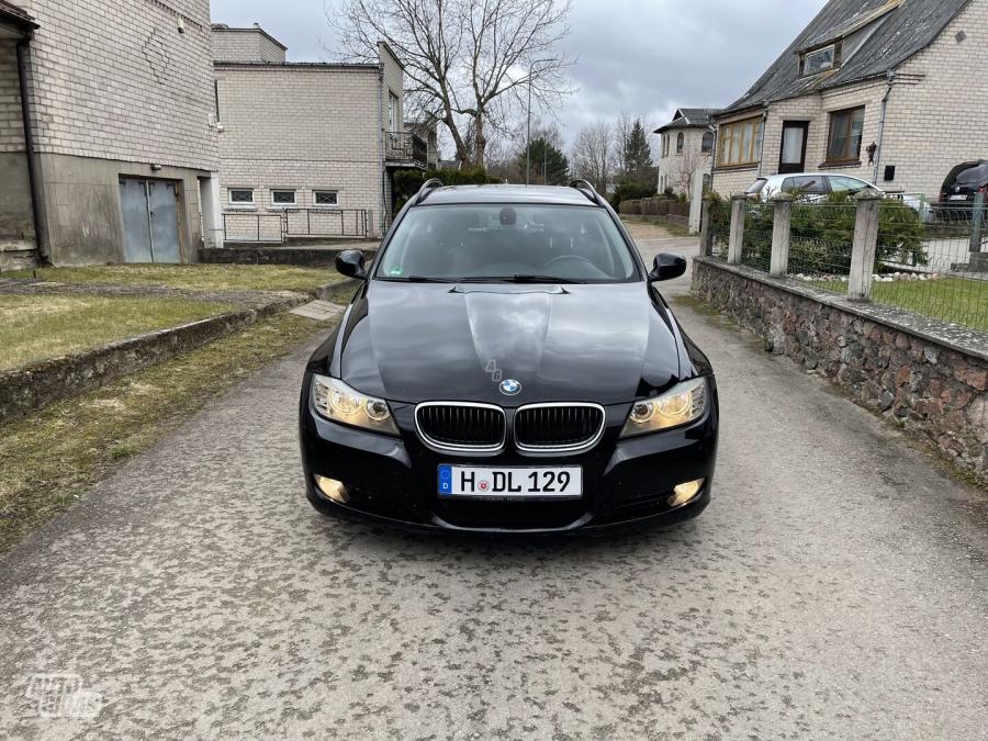 Black BMW 318 2009 in Raseiniai, with an engine capacity of 2.00 L and mileage of 330 thousand km for 3700 €, photo 1 on AUTOMOTO.COM.LV