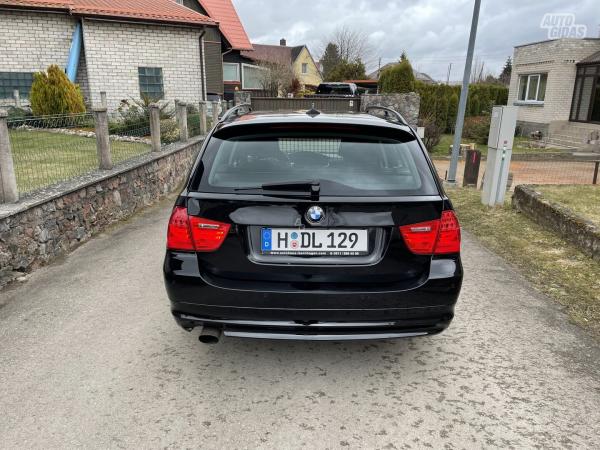 Black BMW 318 2009 in Raseiniai, with an engine capacity of 2.00 L and mileage of 330 thousand km for 3700 €, photo 6 on AUTOMOTO.COM.LV