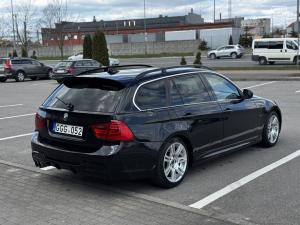 Black BMW 318 2009 in Klaipeda, with an engine capacity of 2.00 L and mileage of 280 thousand km for 3900 €, photo 8 on AUTOMOTO.COM.LV