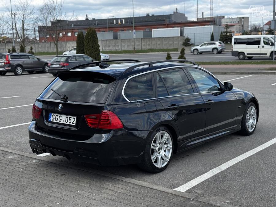 Black BMW 318 2009 in Klaipeda, with an engine capacity of 2.00 L and mileage of 280 thousand km for 3900 €, photo 8 on AUTOMOTO.COM.LV