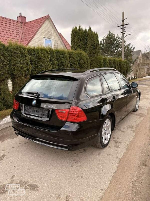 Melns BMW 318 2009 Utena, ar dzinēja tilpumu 2.00 L un nobraukumu 188 tūkst. km par 3900 €, foto 6 vietnē AUTOMOTO.COM.LV