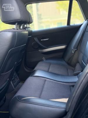 Black BMW 318 2009 in Vilnius, with an engine capacity of 2.00 L and mileage of 310 thousand km for 2900 €, photo 21 on AUTOMOTO.COM.LV