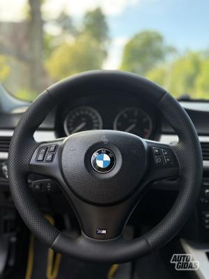 Black BMW 318 2009 in Vilnius, with an engine capacity of 2.00 L and mileage of 310 thousand km for 2900 €, photo 23 on AUTOMOTO.COM.LV