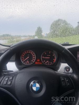 Melns BMW 318 2009 Ogre, ar dzinēja tilpumu 2.00 L un nobraukumu 349 tūkst. km par 3950 €, foto 6 vietnē AUTOMOTO.COM.LV